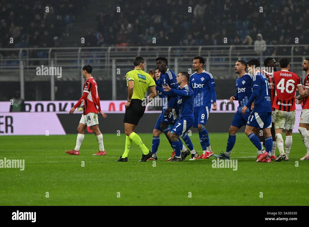 Milan, Italy. 15th Mar, 2025. Team of Calcio Como protests during the ...