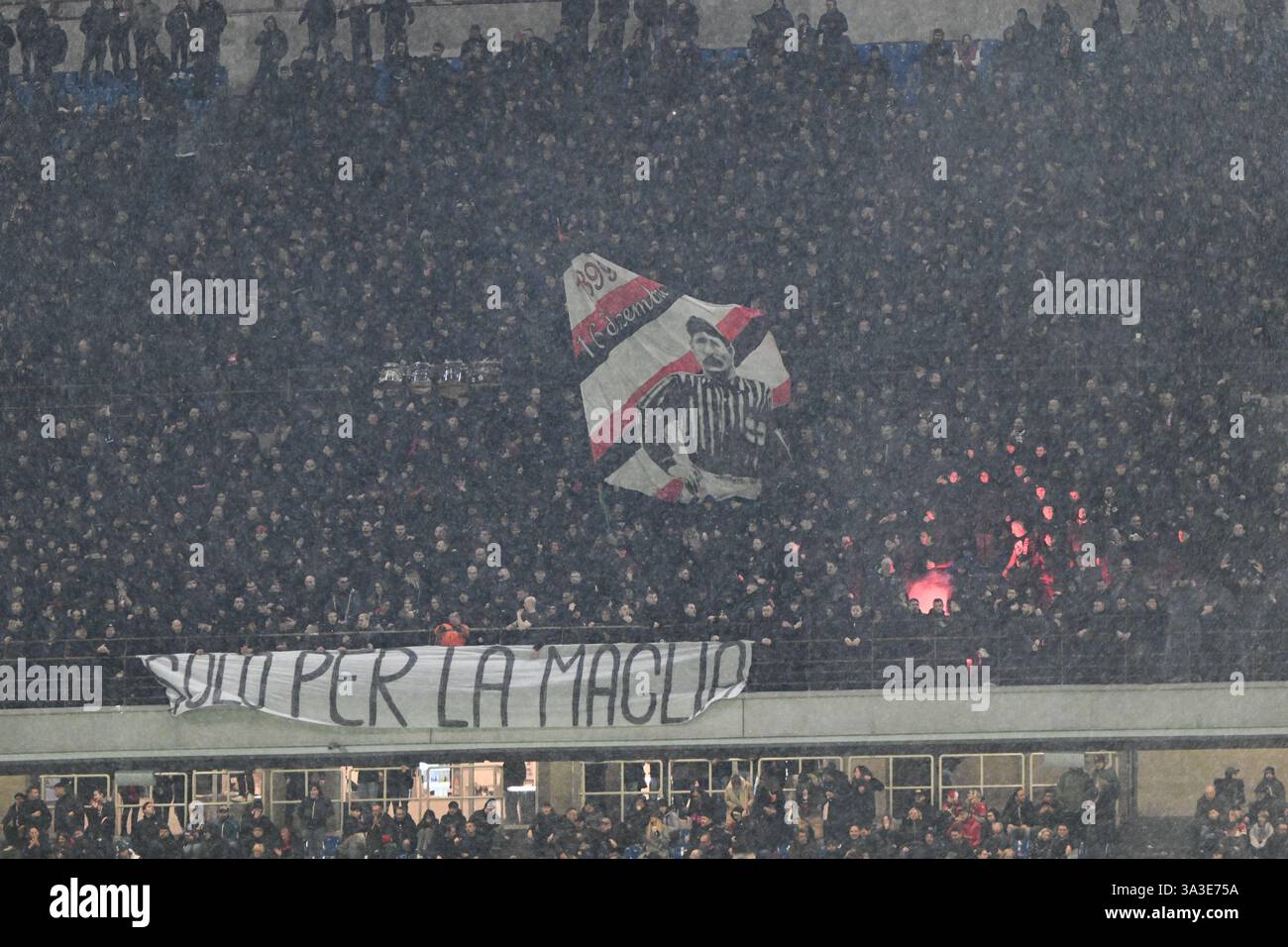 AC Milan supporters during the Italian Serie A football match between ...