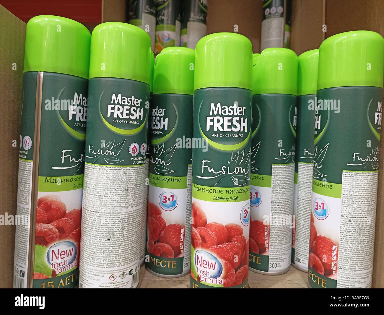 Master fresh fusion raspberry air fresheners on store shelf Stock Photo ...