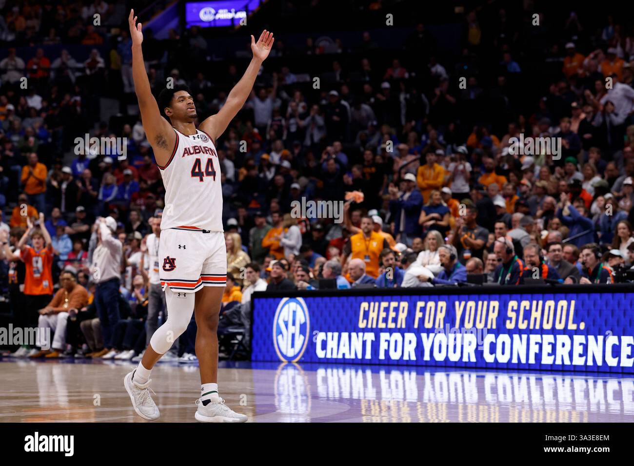 NASHVILLE, TN - MARCH 15: Auburn Tigers center Dylan Cardwell (44 ...
