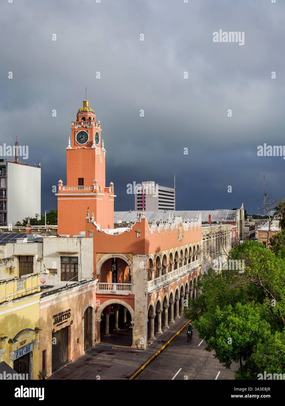City Hall, elevated view, Plaza Grande, Merida, Yucatan State, Mexico ...