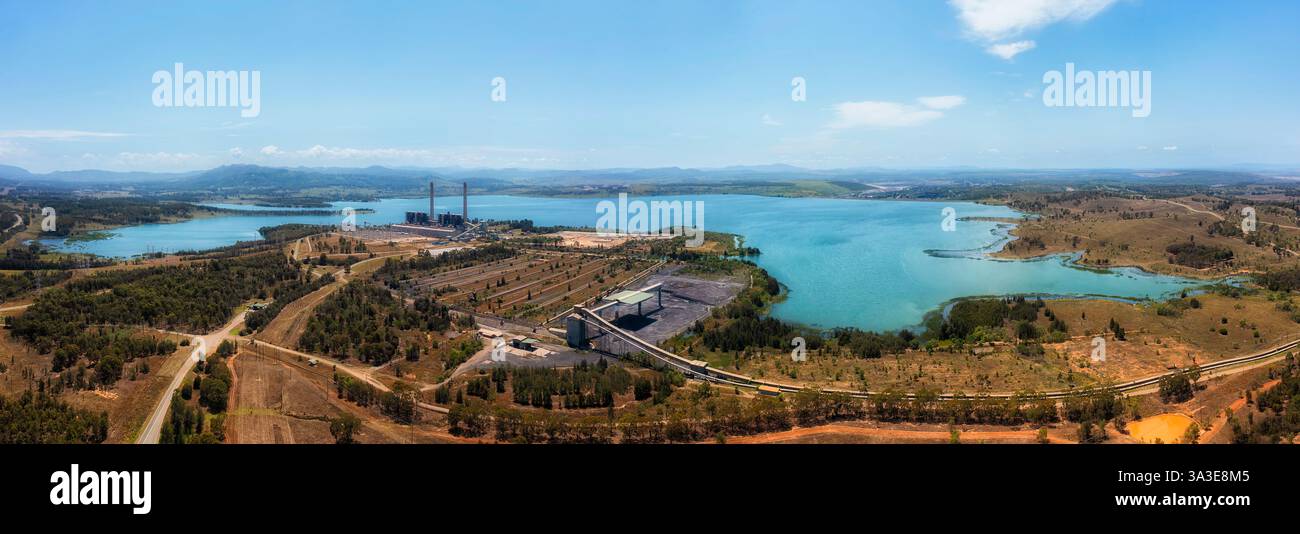 Liddell lake and coal powered station generating electricity in Hunter ...