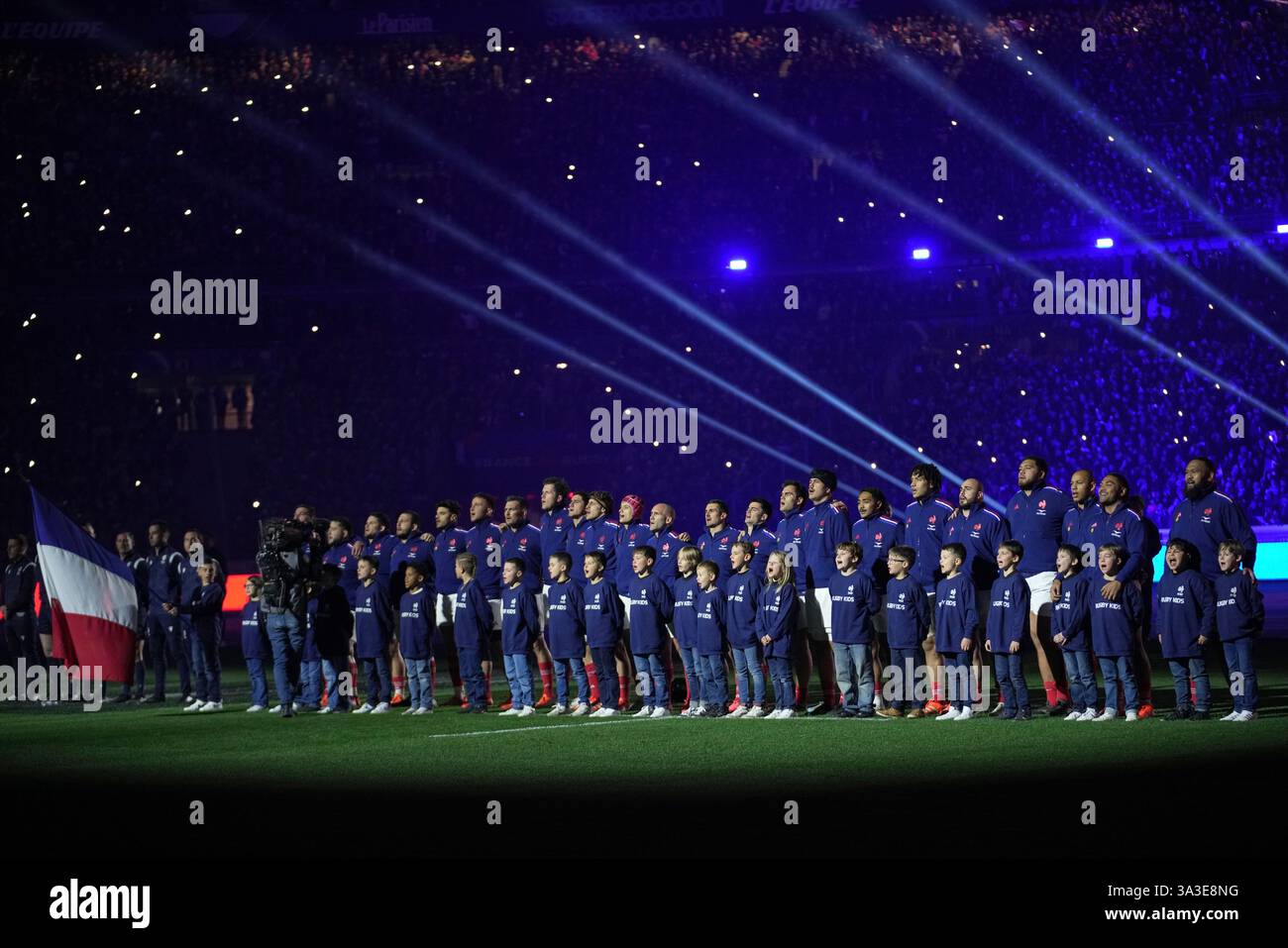 France's team line-up for the anthem before the Six Nations rugby union ...