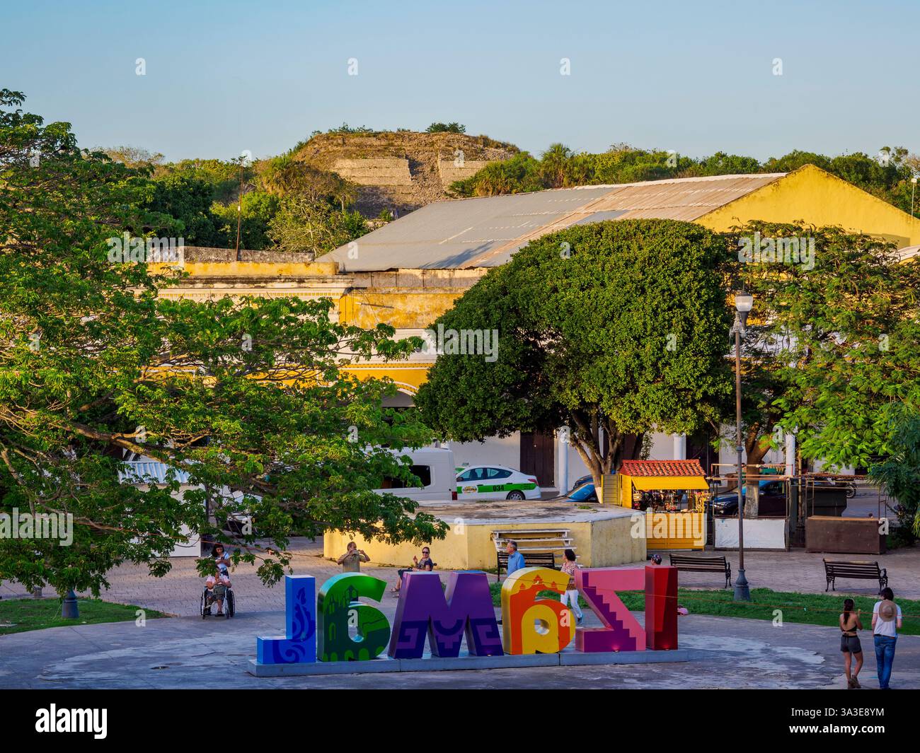 Itzamna yucatan hi-res stock photography and images - Alamy