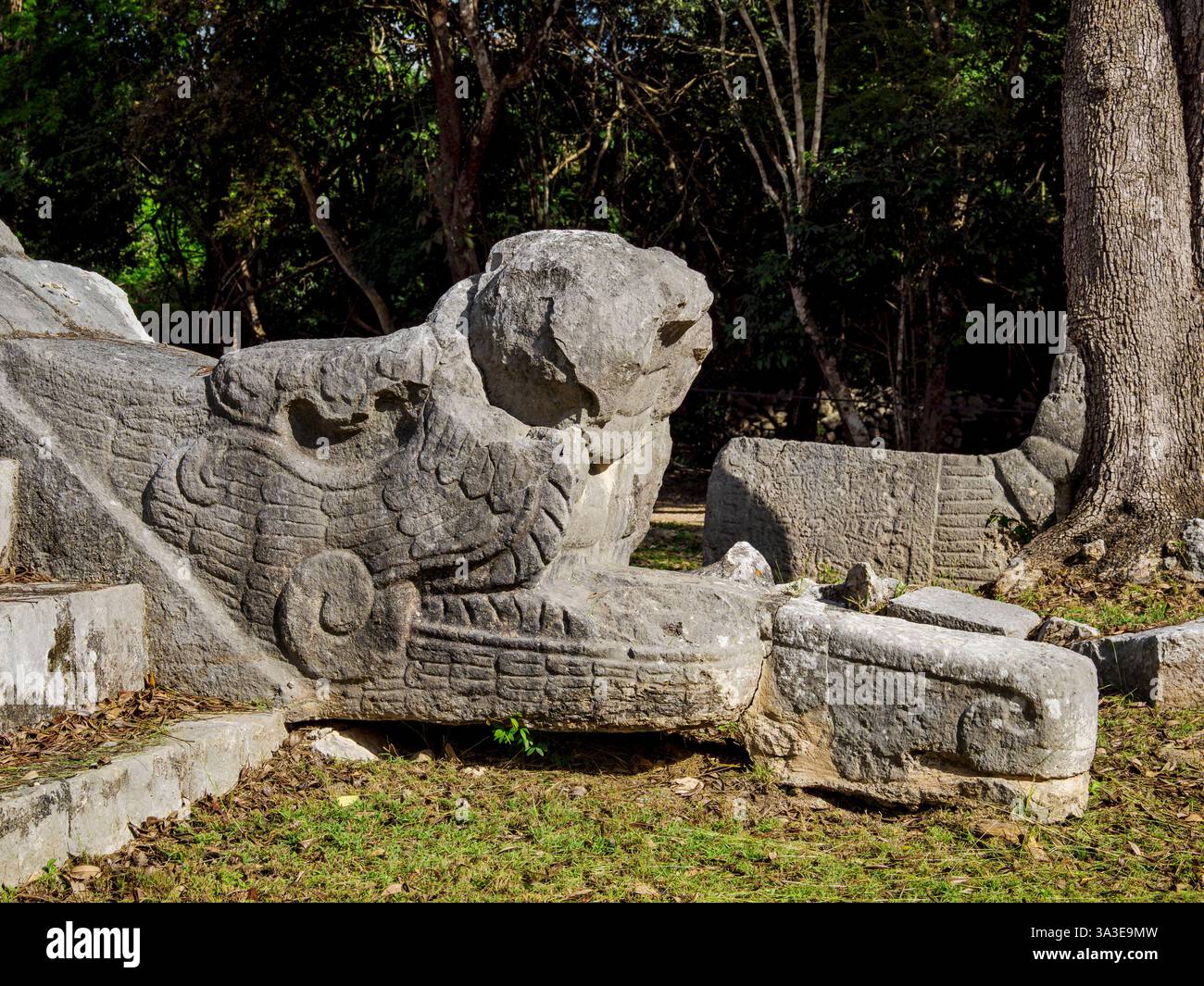 Plumed serpent pyramid hi-res stock photography and images - Alamy