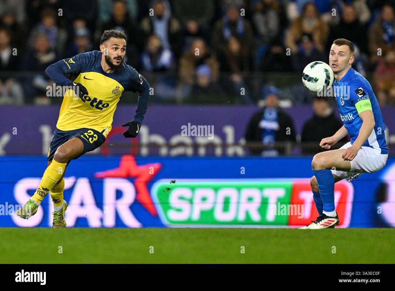Sofiane Boufal (23) of Union and Bryan Heynen (8) of Genk pictured ...