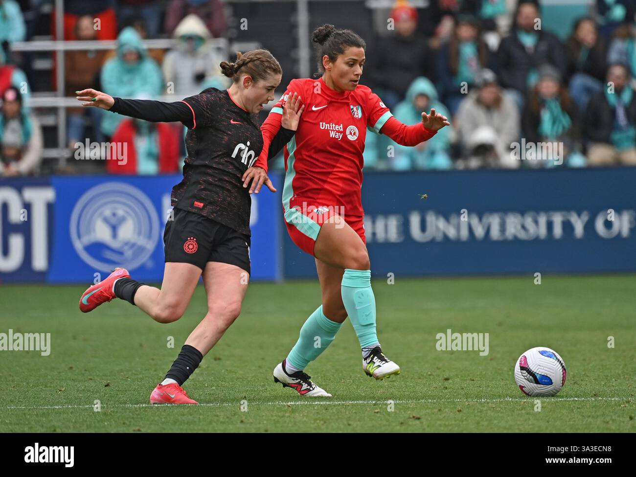Kansas City Current midfielder Rocky Rodriguez (11) dribbles the ball ...