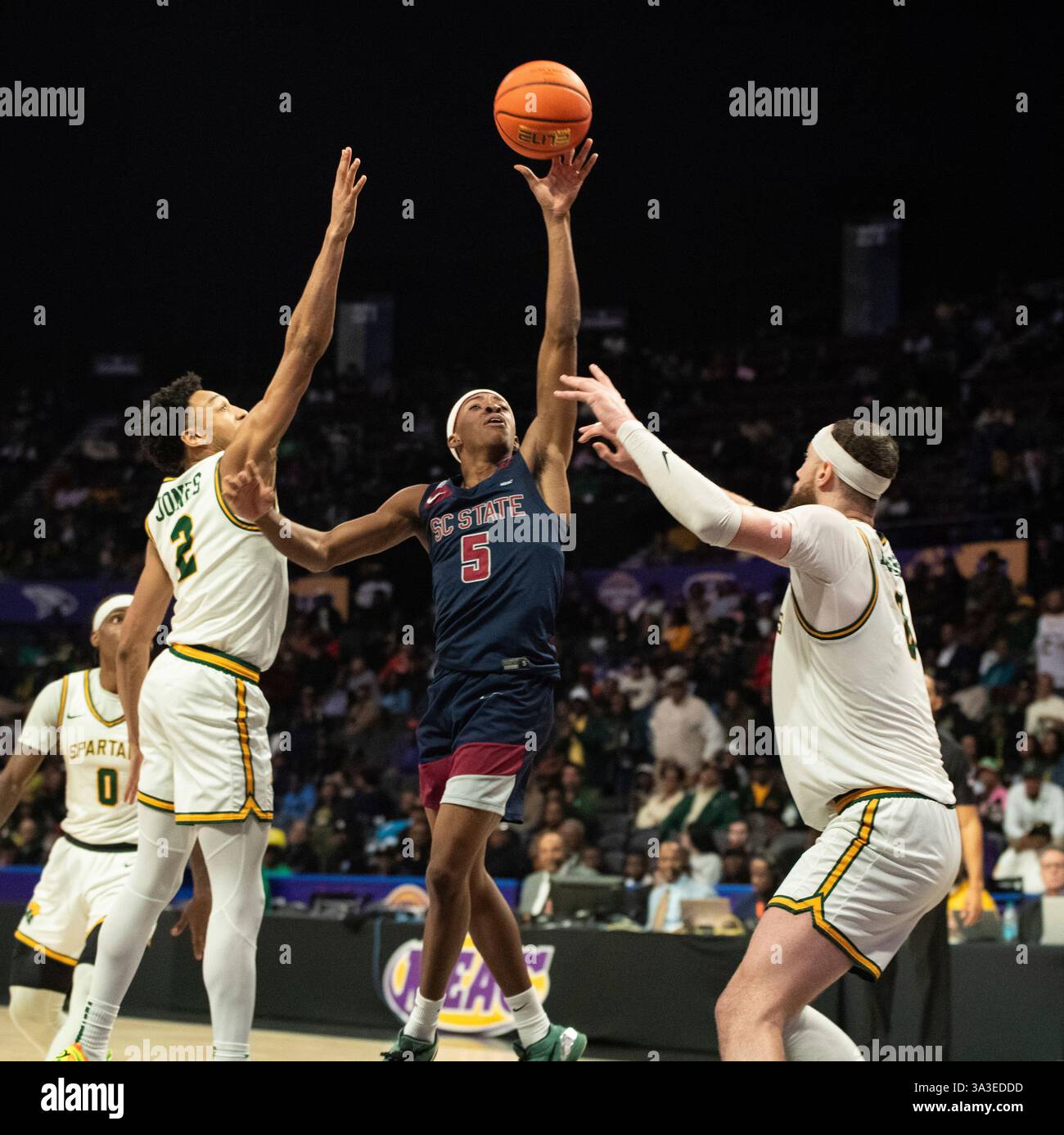 South Carolina State guard Jayden Johnson (5) attempts a one handed ...