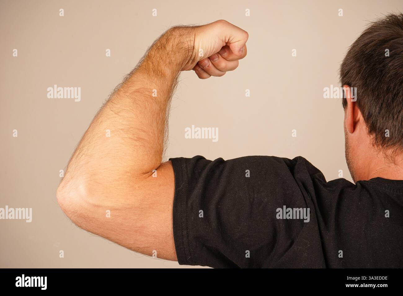 This iconic pose symbolizes strength, power, and achievement. It ...