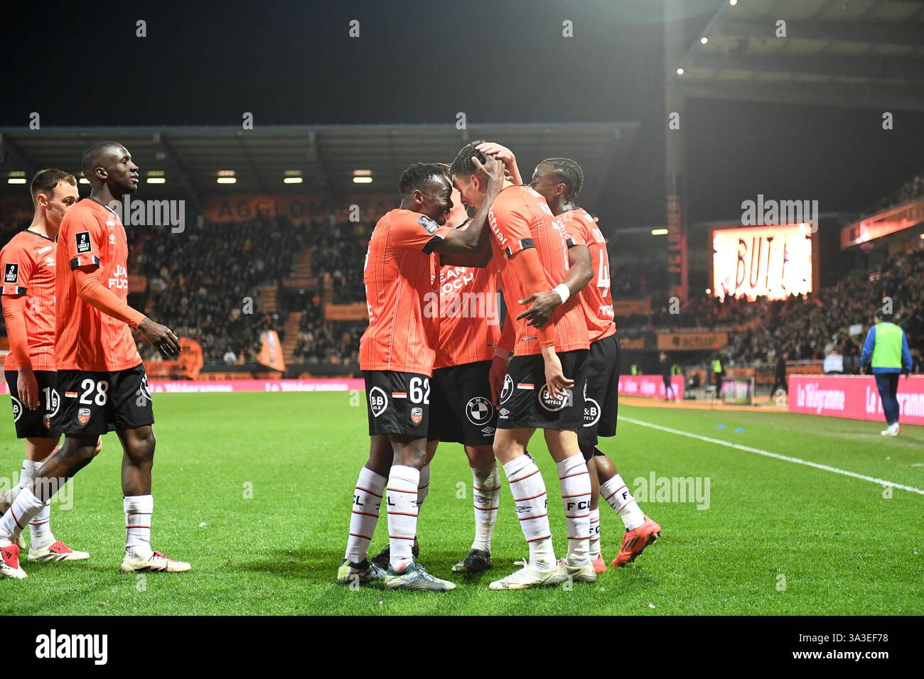 28 Sambou SOUMANO (fcl) - 62 Arthur AVOM (fcl) - 77 Panos KATSERIS (fcl ...