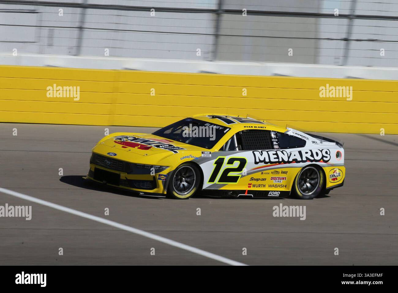 LAS VEGAS, NV - MARCH 15: Ryan Blaney (#12 Team Penske MenardsPennzoil ...