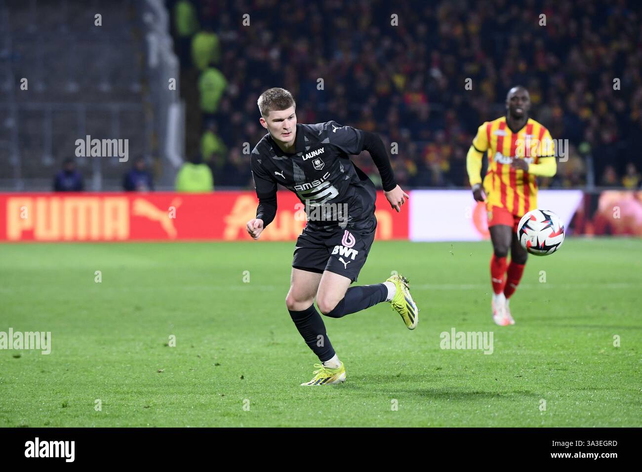 France. 15th Mar, 2025. 17 Jordan JAMES (srfc) during the Ligue 1 ...