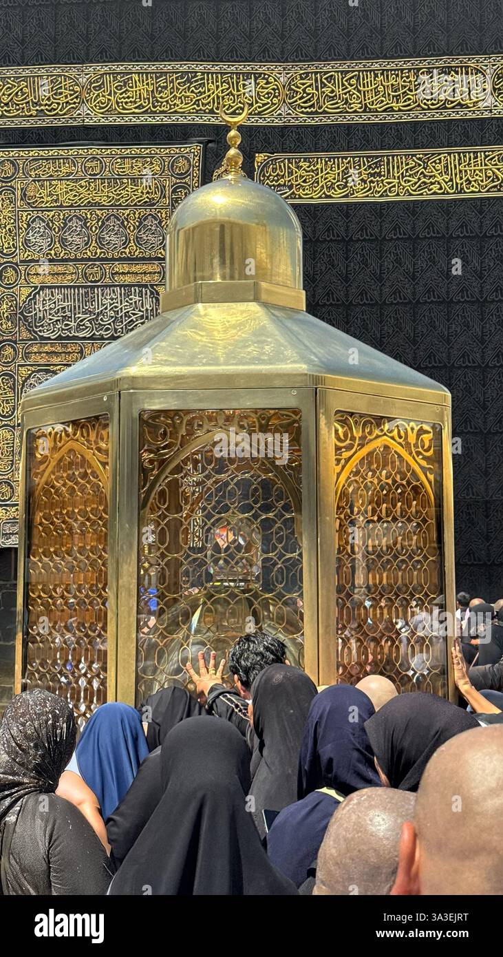 Mecca, Saudi Arabia - May 02, 2024 : The door of the Kaaba called ...
