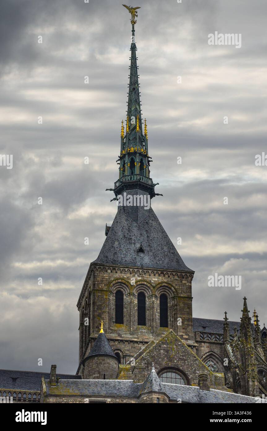 Graceful spire hi-res stock photography and images - Alamy