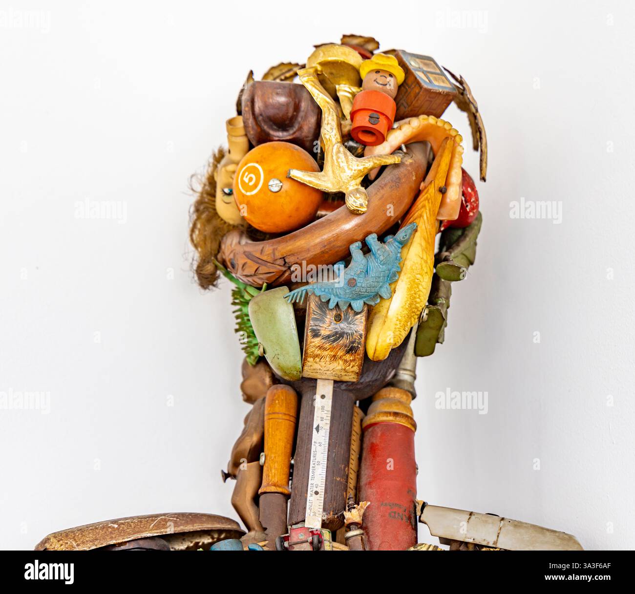 Recycled materials sculpture hi-res stock photography and images - Alamy