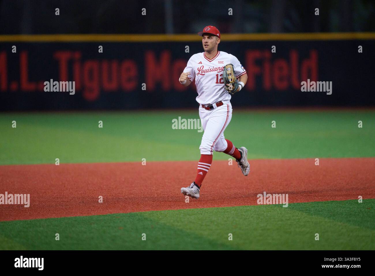 Louisiana-Lafayette outfielder Caleb Stelly (12) runs during an NCAA ...