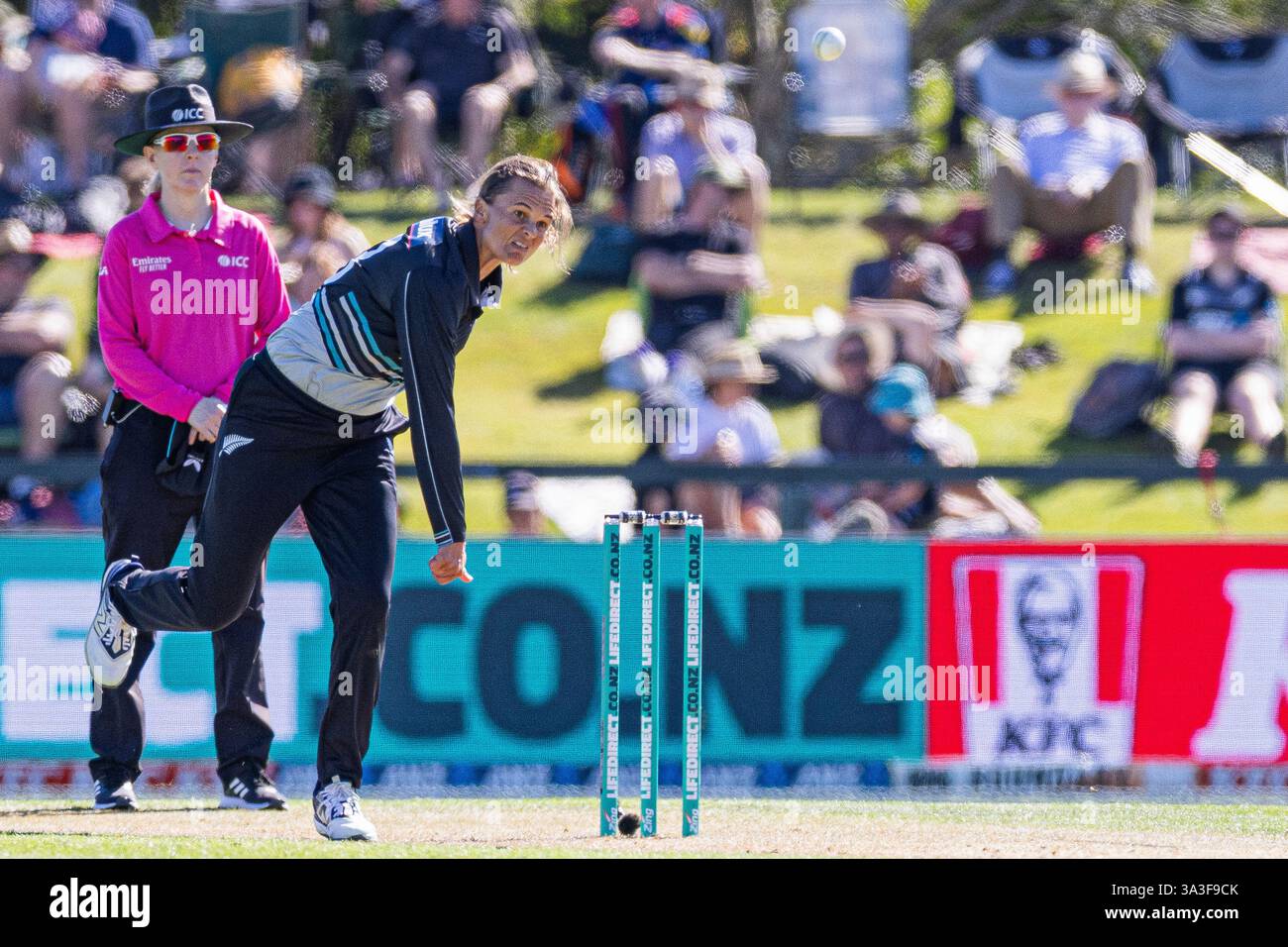 Christchurch, NEW ZEALAND - March 16: Suzy Bates of New Zealand bowls a ...