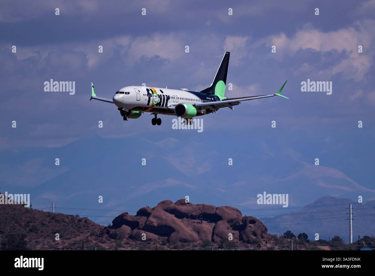 Sky Harbor Intl. Airport 3-15-2025 Phoenix AZ, USA Flair Airlines ...