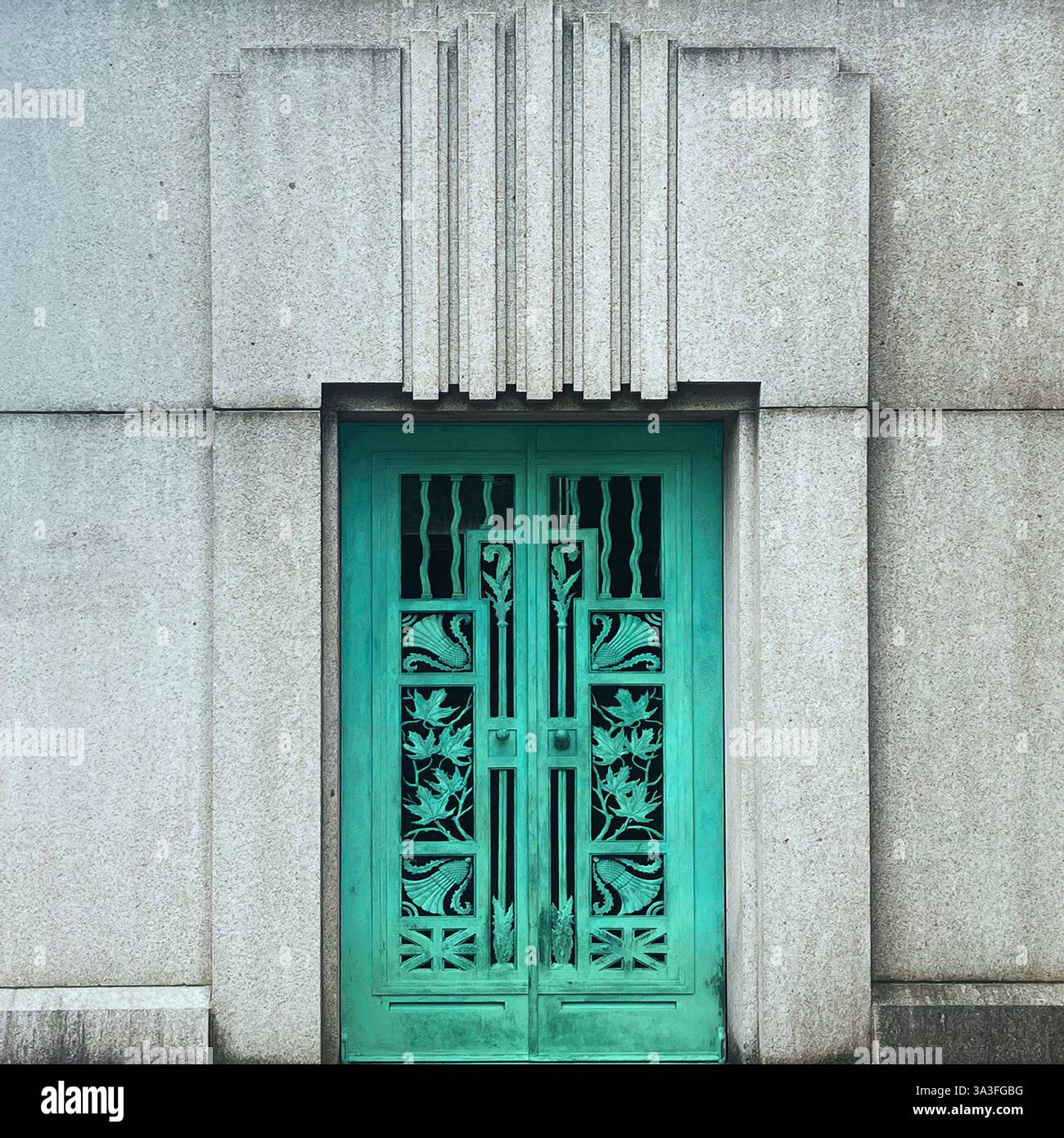 Funerary architecture smartphone stock photos and images - Alamy
