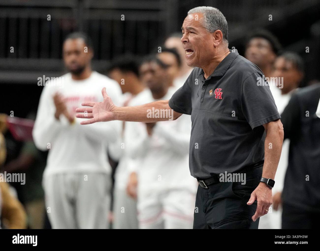 MAR 15 2025: Houston coach Kelvin Sampson encourages his team against ...
