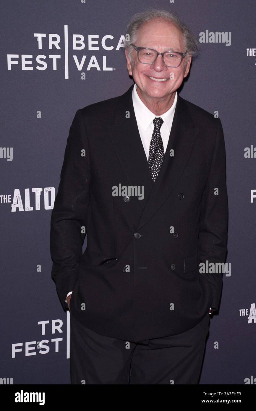 Ny. 15th Mar, 2025. Barry Levinson at arrivals for THE ALTO KNIGHTS ...