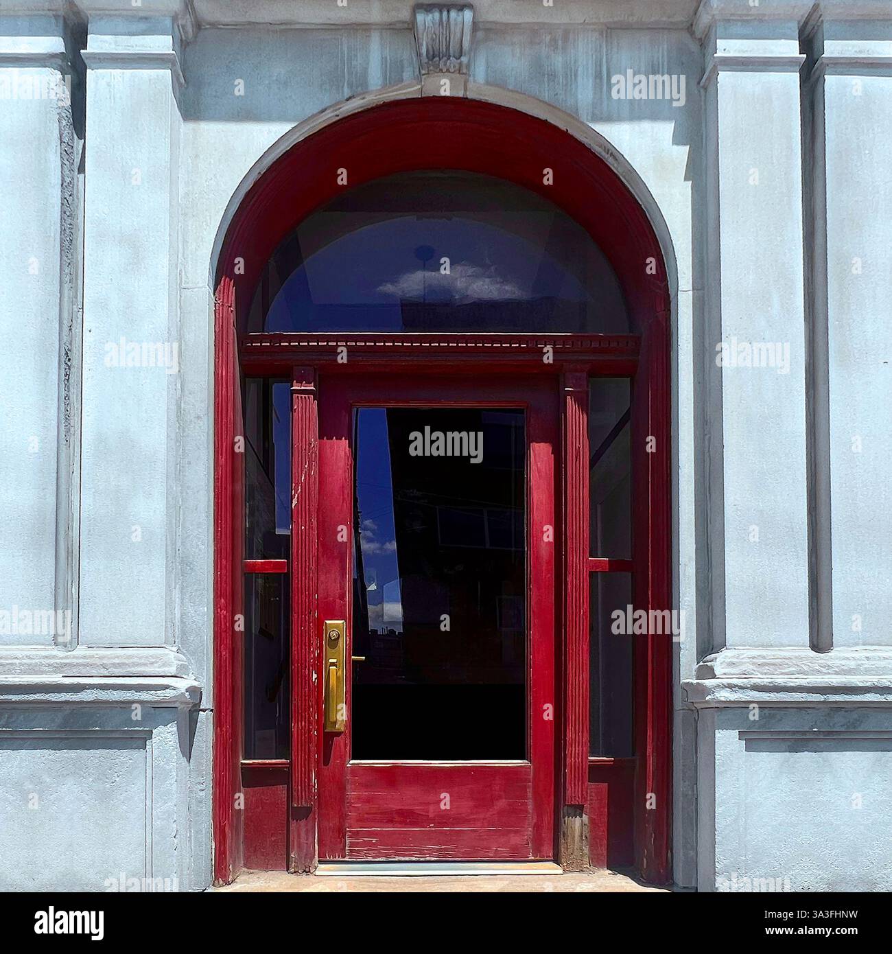 Historic stone arch detailed smartphone stock photos and images - Alamy