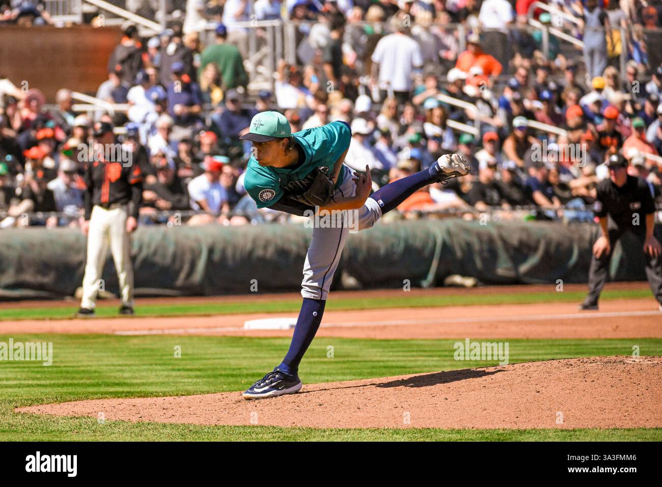 Scottsdale, Arizona, USA. 15th Mar, 2025. Seattle Mariners pitcher ...