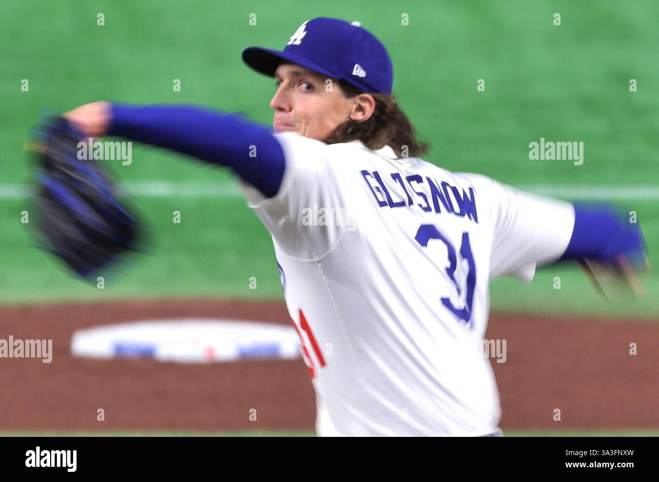 Los Angeles Dodgers' Tyler Glasnow pitches in the sixth inning during ...