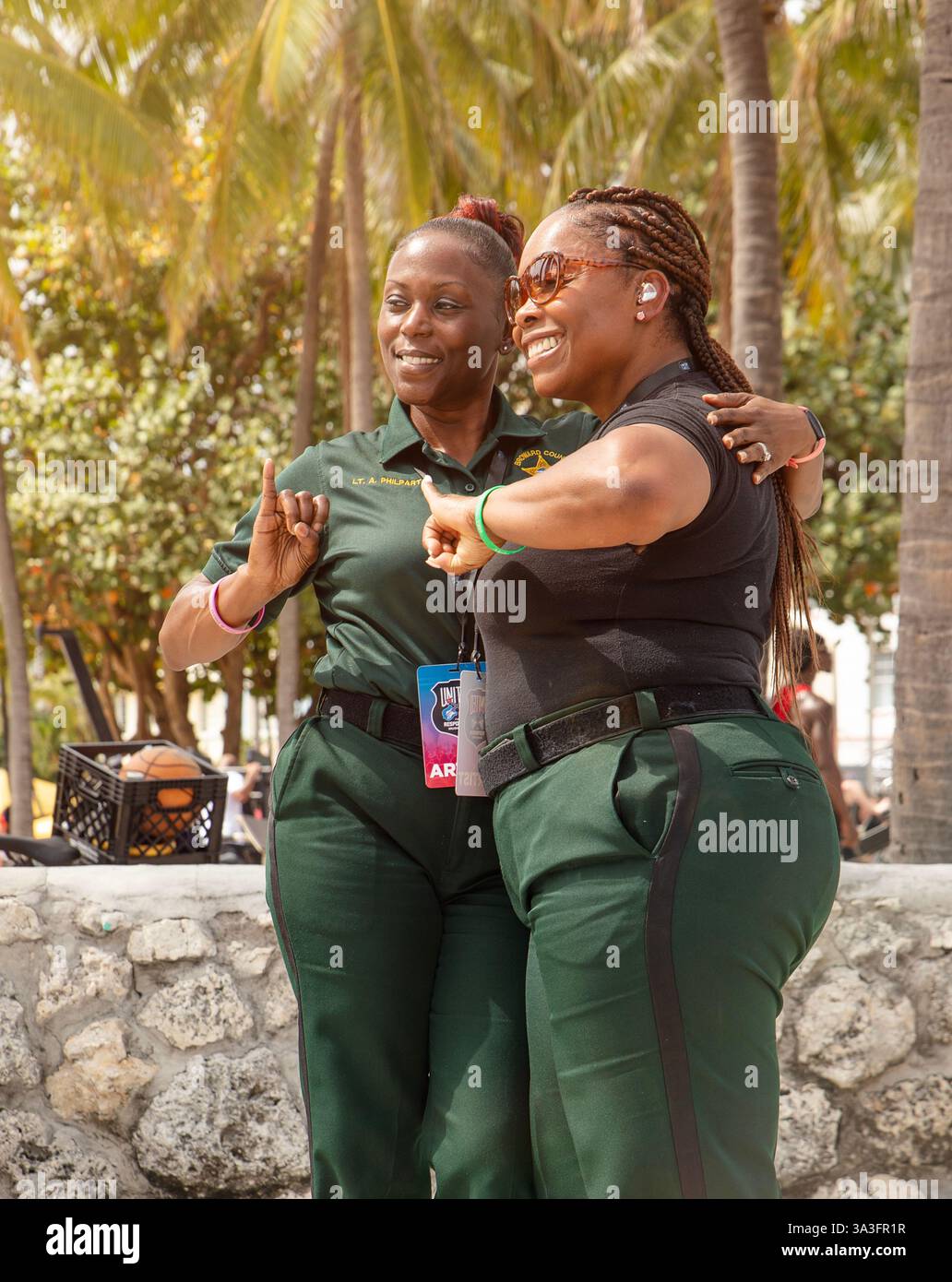 Women Miami beach police officers pose for a photo on Miami beach in ...