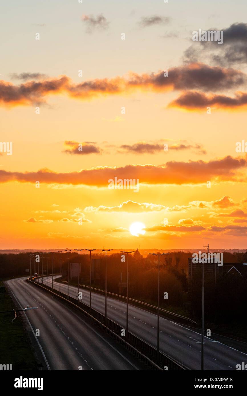 Herne Bay, England. 16th March 2025. The sunrise over the A299, 'Thanet ...