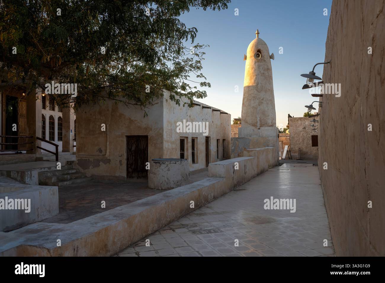 Old buildings architecture in the Wakrah souq. Traditional Market in ...