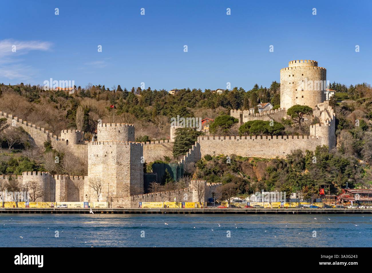 Rumelihisari festung hi-res stock photography and images - Alamy