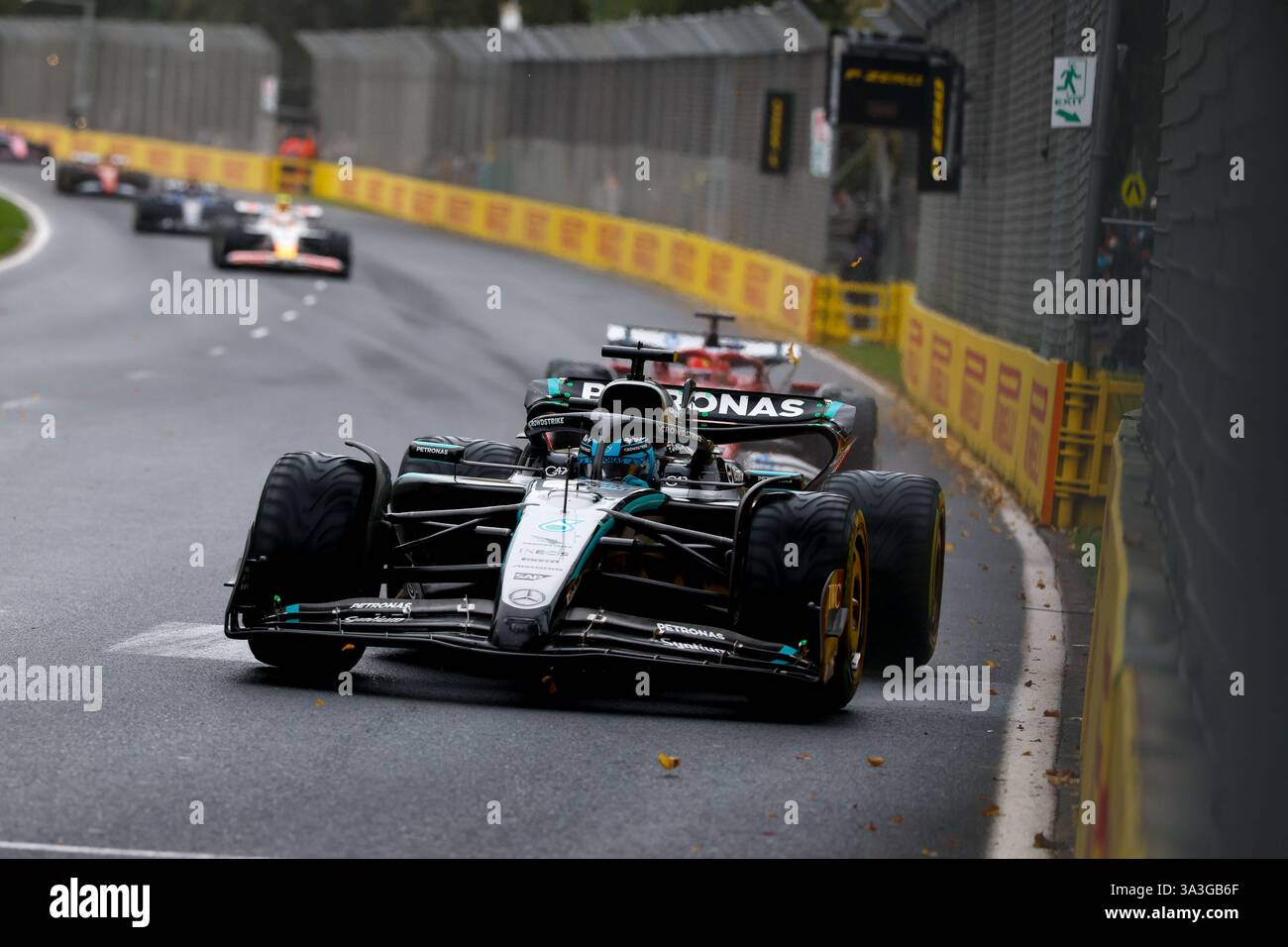 63 RUSSELL George (gbr), Mercedes AMG F1 Team W16, action start of the ...