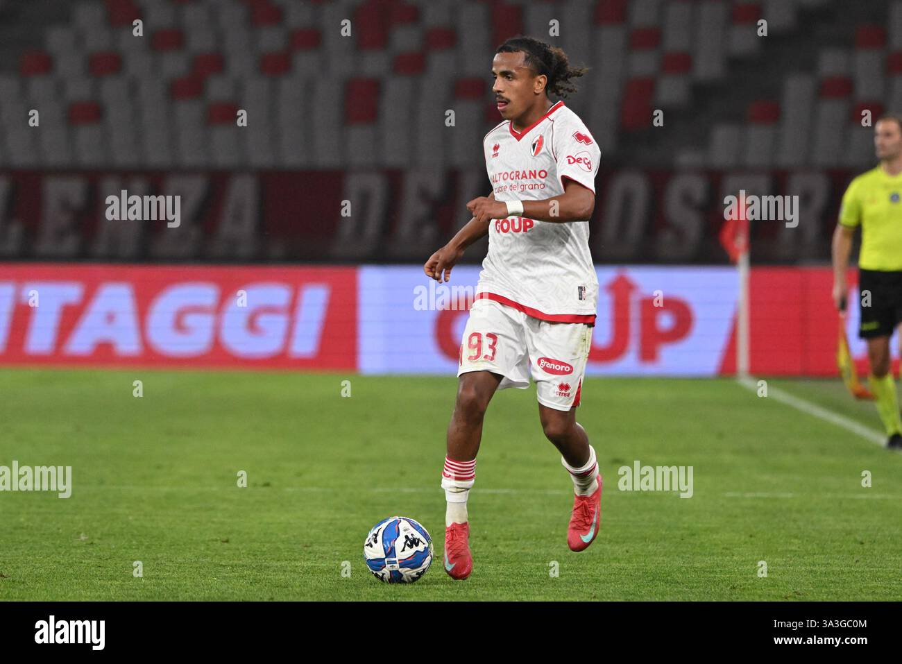 Bari, Italy. 15th Mar, 2025. Mehdi Dorval of SSC Bari in action during ...
