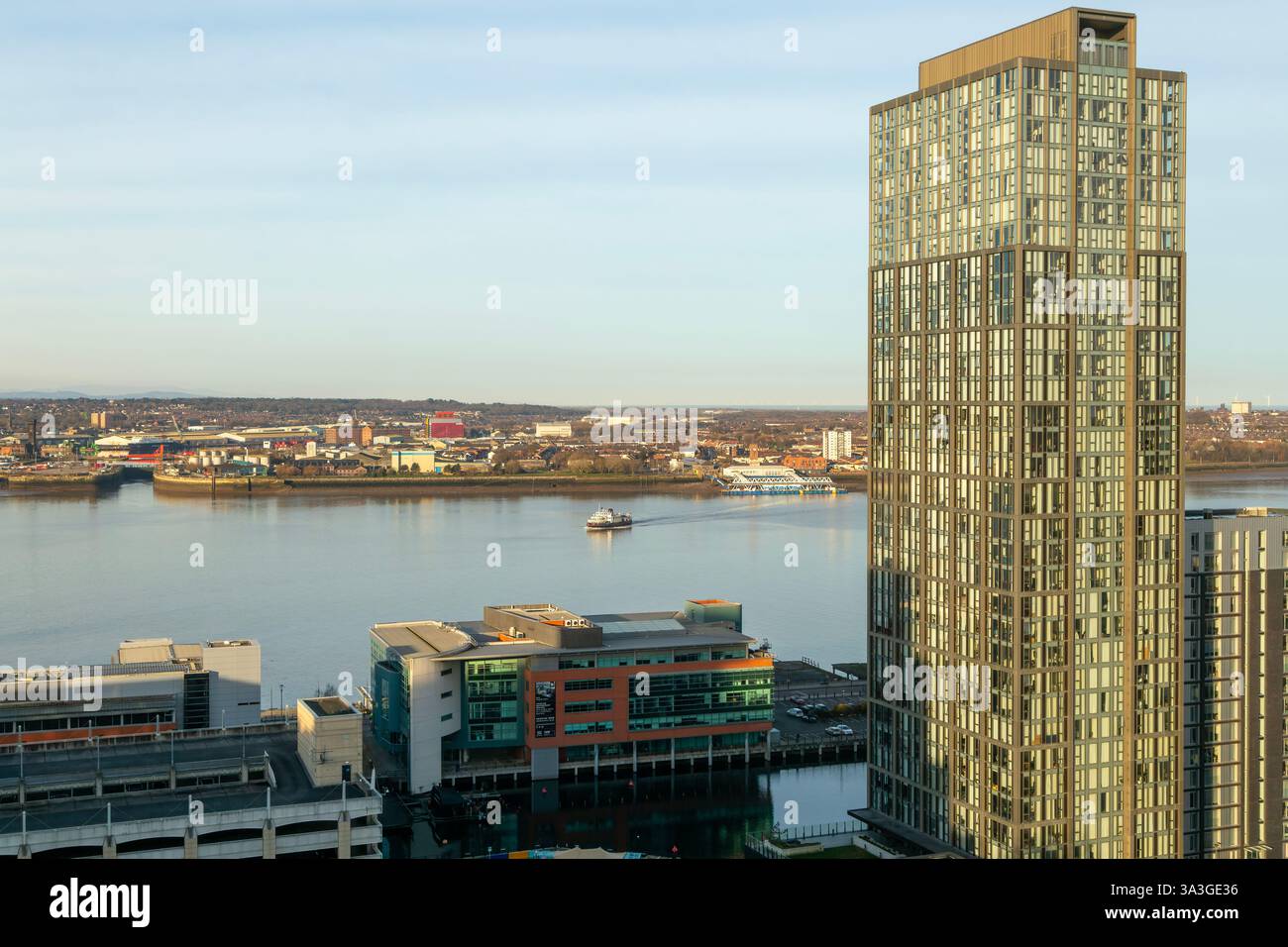 The Lexington building, 35-storey residential development by Moda Group ...