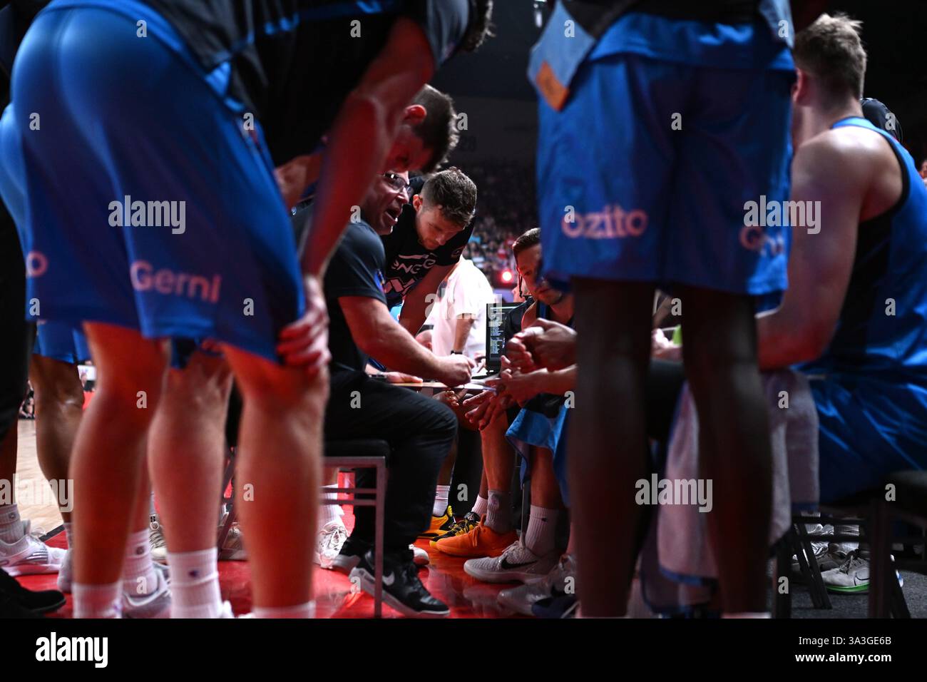United coach Dean Vickerman during Game Three of the NBL Grand Final ...
