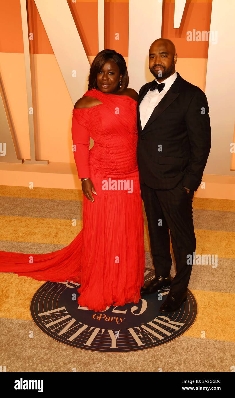 BEVERLY HILLS, CALIFORNIA - MARCH 02: Uzo Aduba and Robert Sweeting ...