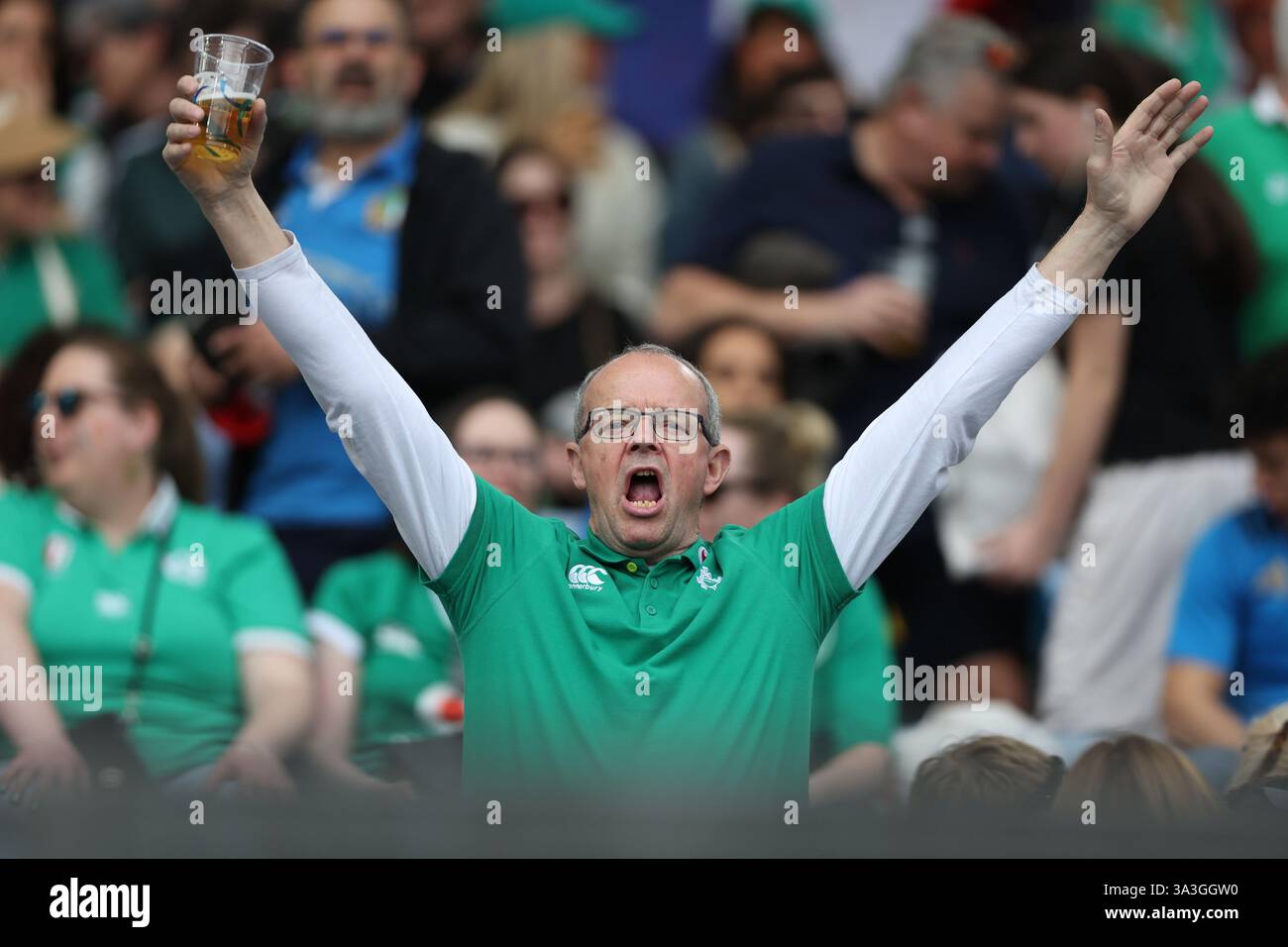 Irish fan sing on the stand during the M6N Guinness Six Nations 2025 ...