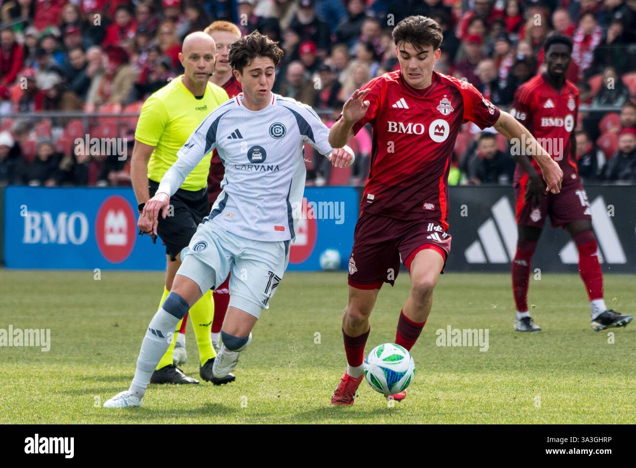 Alonso Coello #14 (R) and Brian Gutiérrez #17 (L) in action during the ...