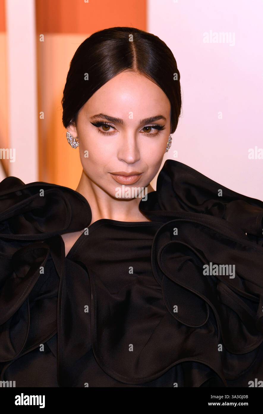 BEVERLY HILLS, CALIFORNIA - MARCH 02: Sofia Carson attends the 2025 ...