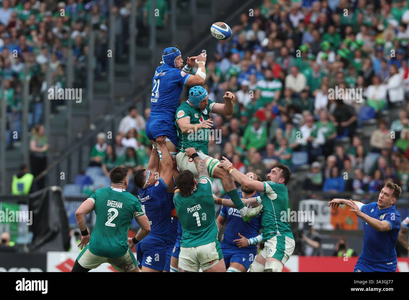 Rome, Italy. 15th Mar, 2025. Ross Vintcent of Italy, Tadhg Beirne of ...