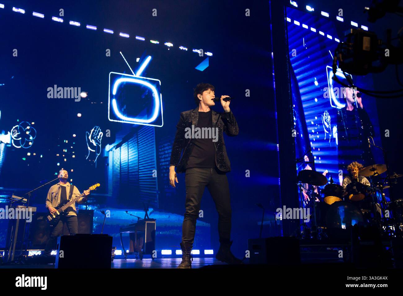 Danny O'Donoghue, lead singer of Irish band The Script, performs live ...