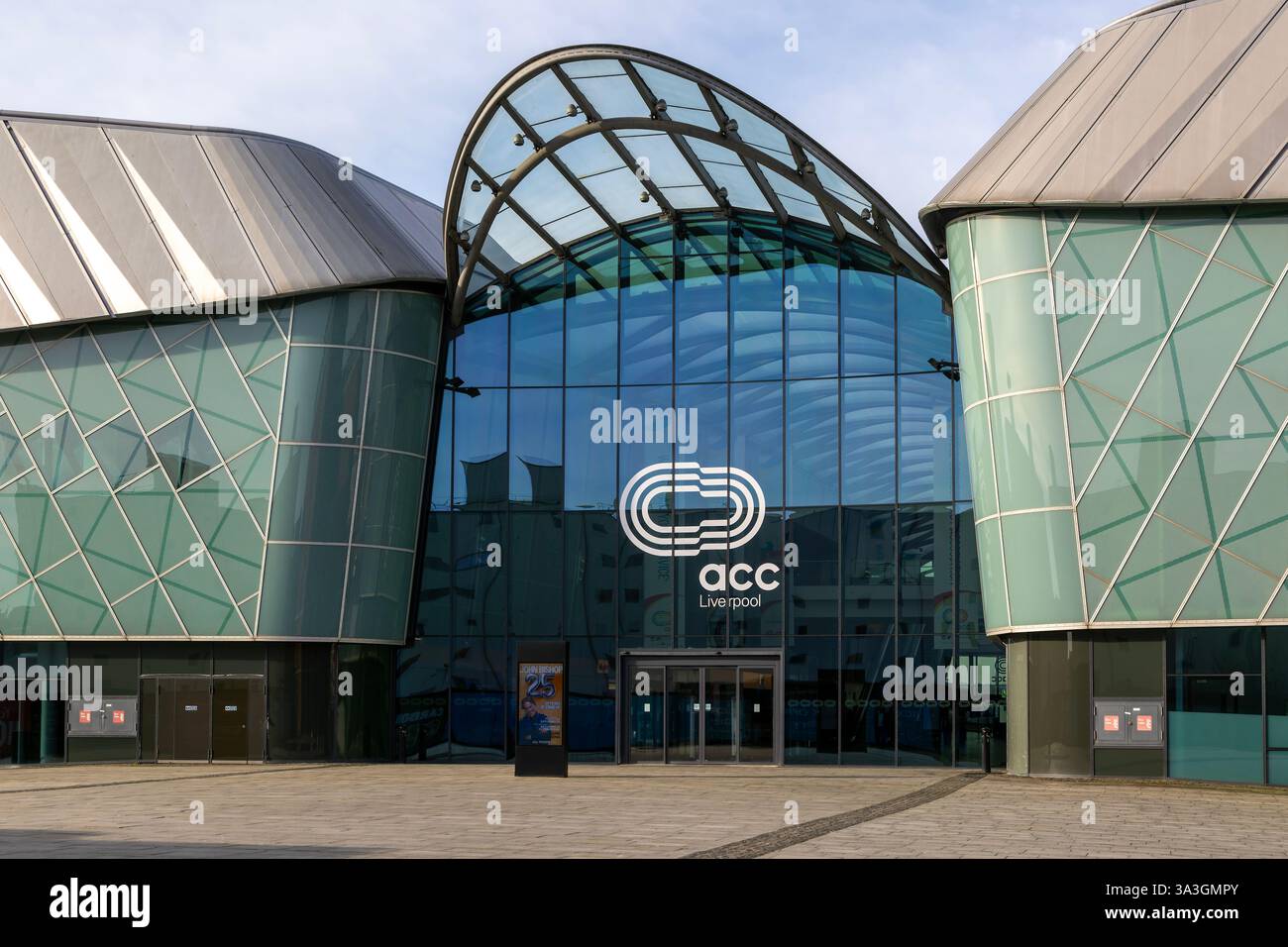 Modern architecture ACC Liverpool conference event venue building ...