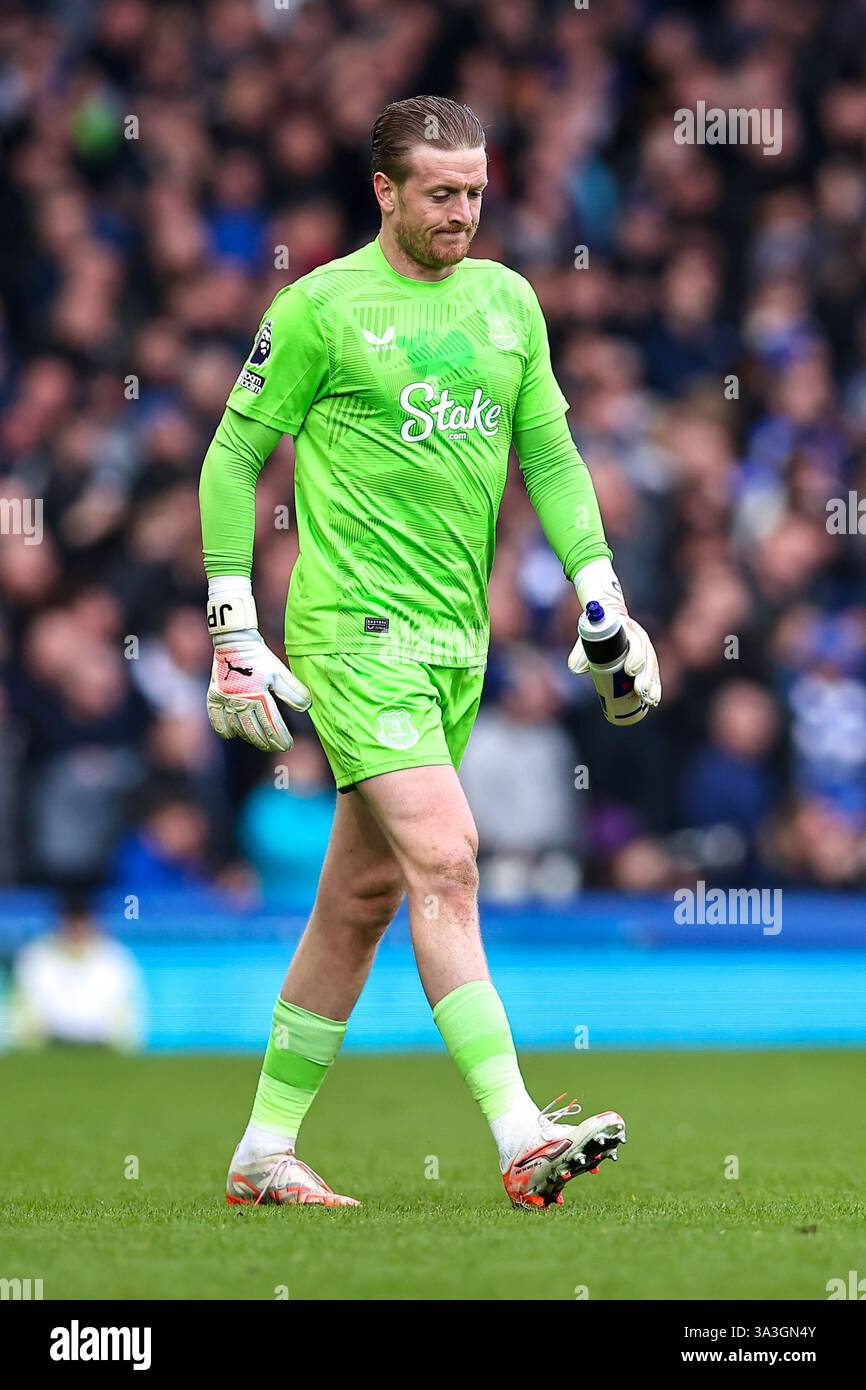 Liverpool, UK. 15th Mar, 2025. A dejected Jordan Pickford of Everton ...