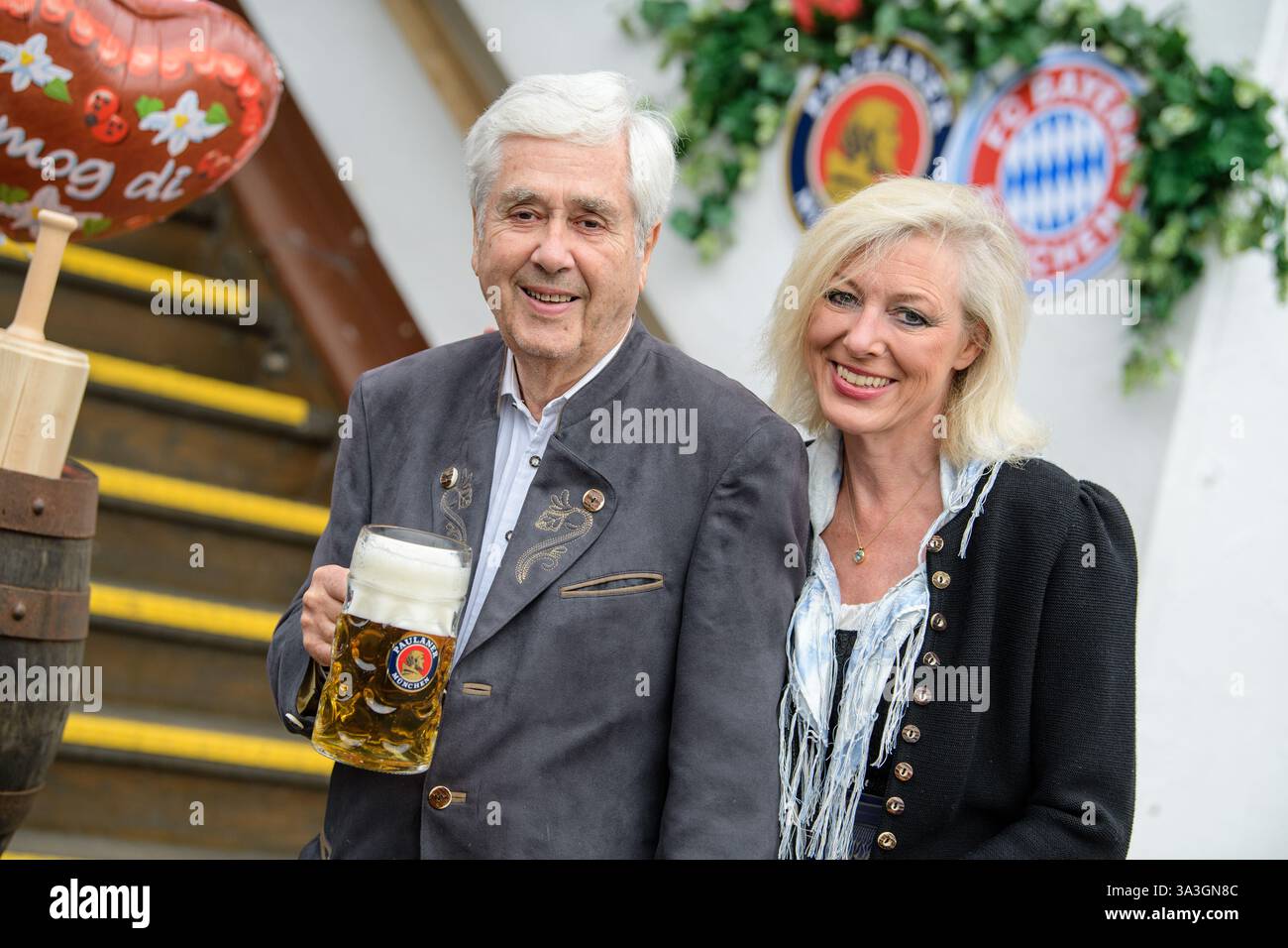Munich, Germany. 07th Oct, 2018. Fritz Scherer, former President and ...