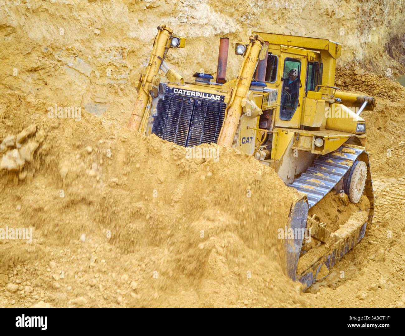 Caterpillar d11 hi-res stock photography and images - Alamy