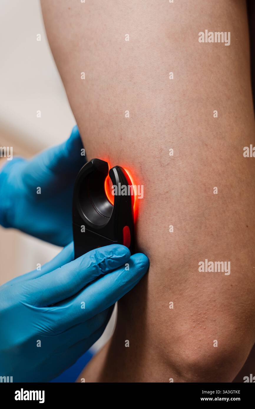 Veins scanning device that uses infrared light to detect the ...