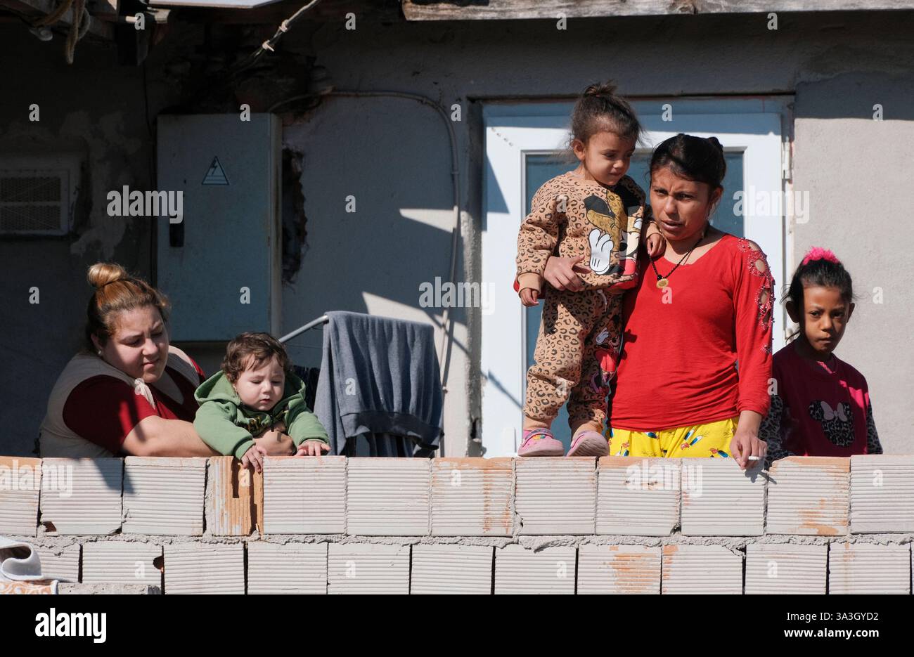 Turkey, Edirne, 7 march 2025, ROM family in the Menzilahir area of the ...