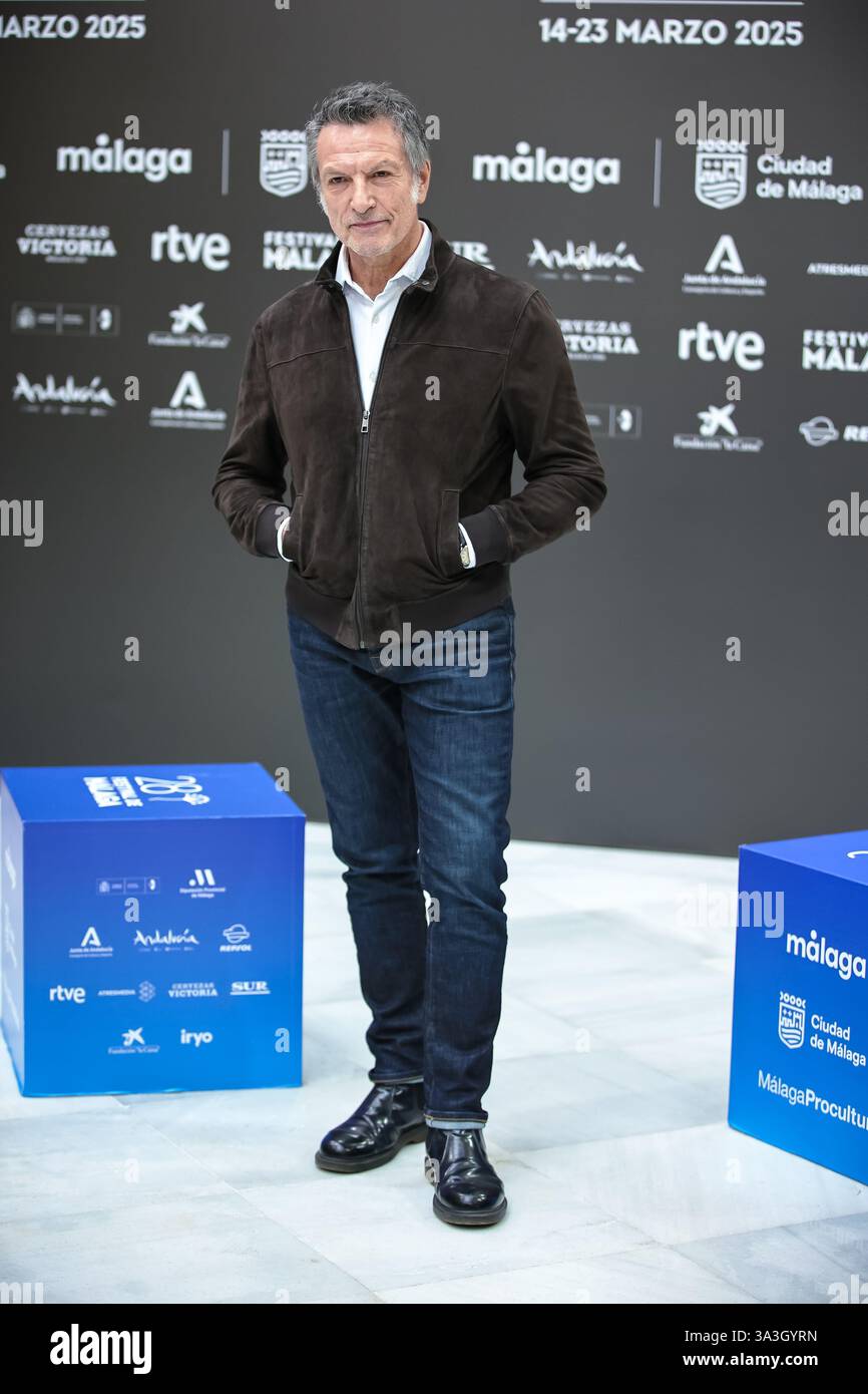 Cosimo Fusco attends the photocall of the film "La huella del mal" at ...