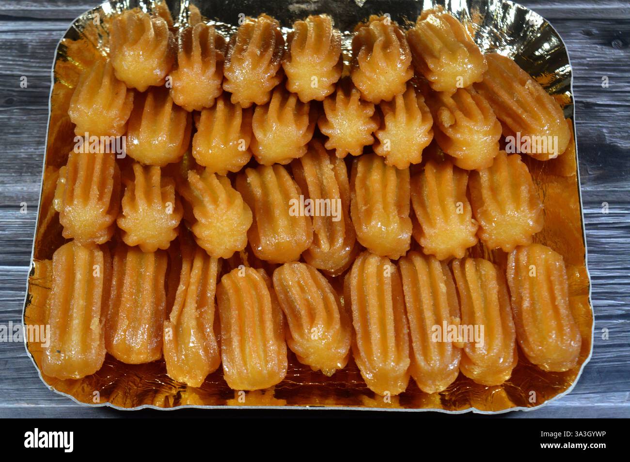 Balah el Sham or Egyptian Choux Pastry, very popular Ramadan month ...